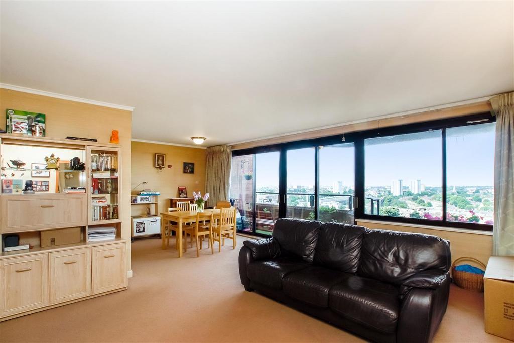 Cresta House, Finchley Road, Swiss... 2 bed apartment - £2,800 pcm (£ ...