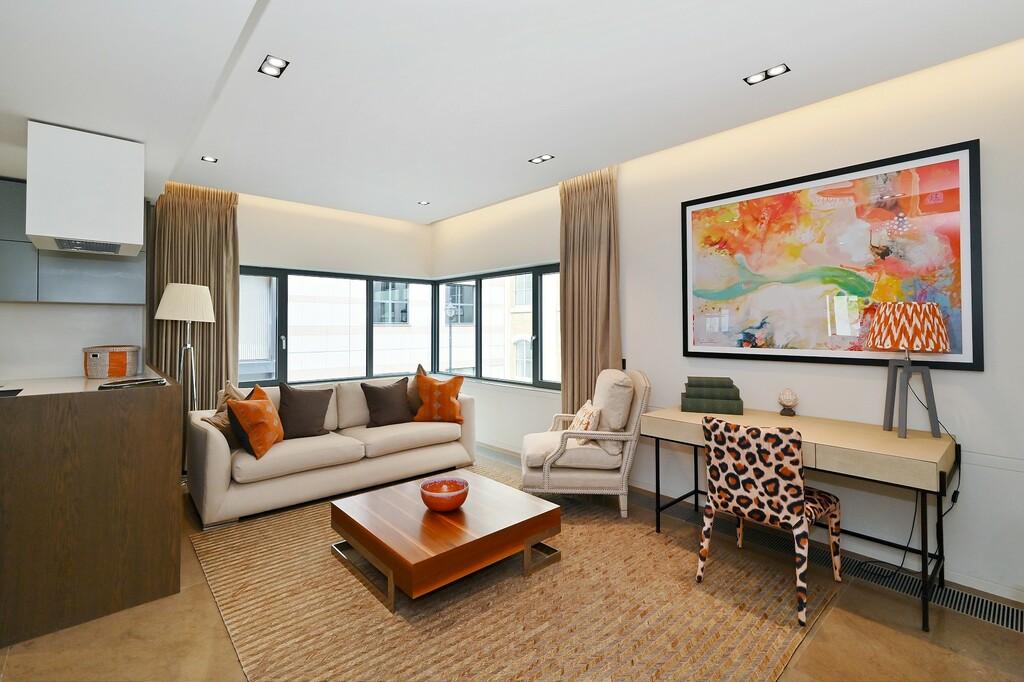 Babmaes Street, St James, SW1Y 2 bed apartment to rent - £11,700 pcm (£2,700 pw)