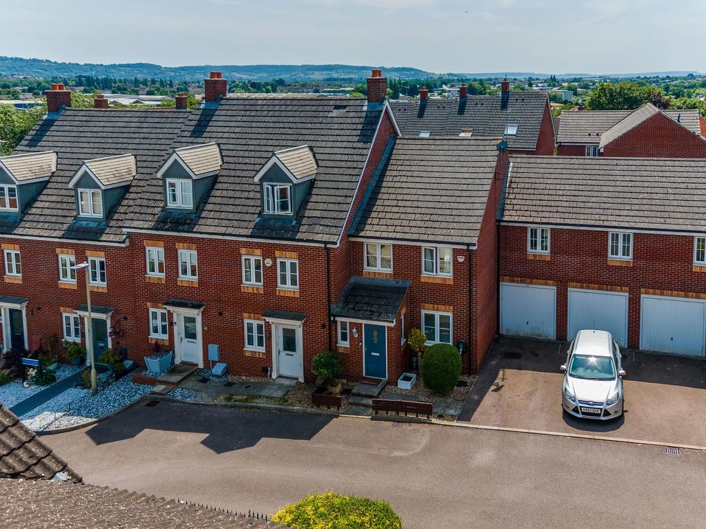 The Forge, Gloucester GL2 3 bed terraced house - £250,000