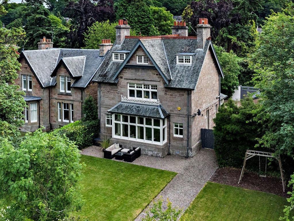 Ladies Walk, Inverness, Highland 5 bed detached house for sale - £765,000
