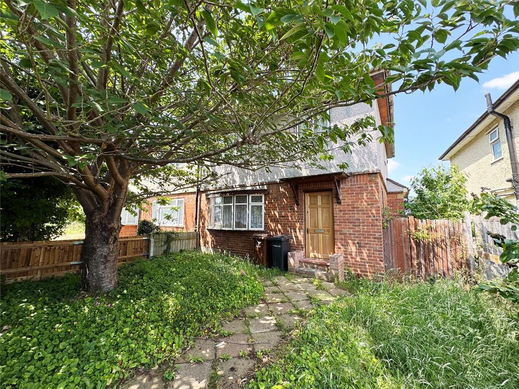 Snelling Avenue, Northfleet... 3 bed semi-detached house - £300,000