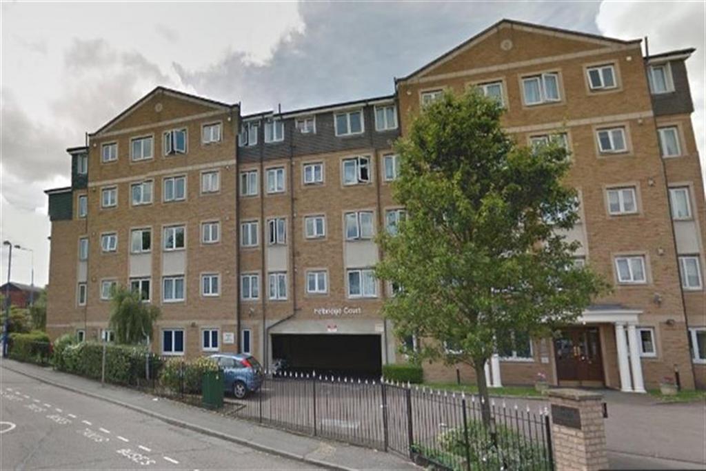 18 Felbridge Court, High Street TW13 1 bed retirement property to rent ...