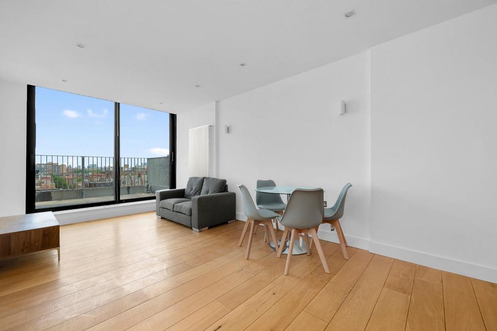 Plumbers Row, London, E1 2 bed apartment to rent - £2,750 pcm (£635 pw)