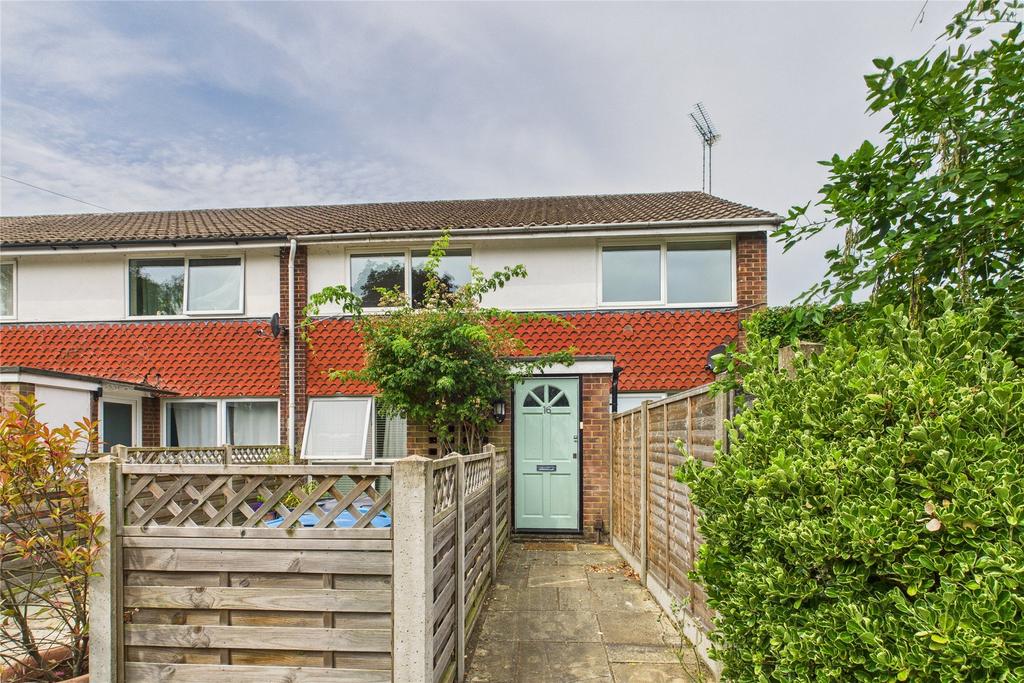 Ray Park Avenue, Maidenhead... 2 bed maisonette for sale - £350,000