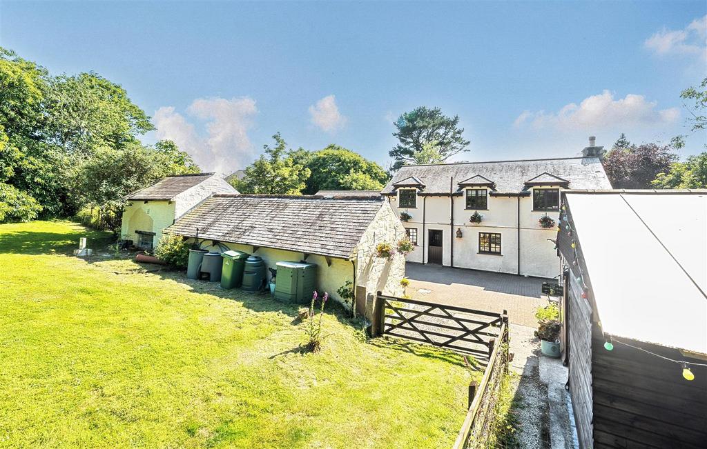 Tregajorran, Carn Brea, Redruth 4 bed detached house for sale - £695,000