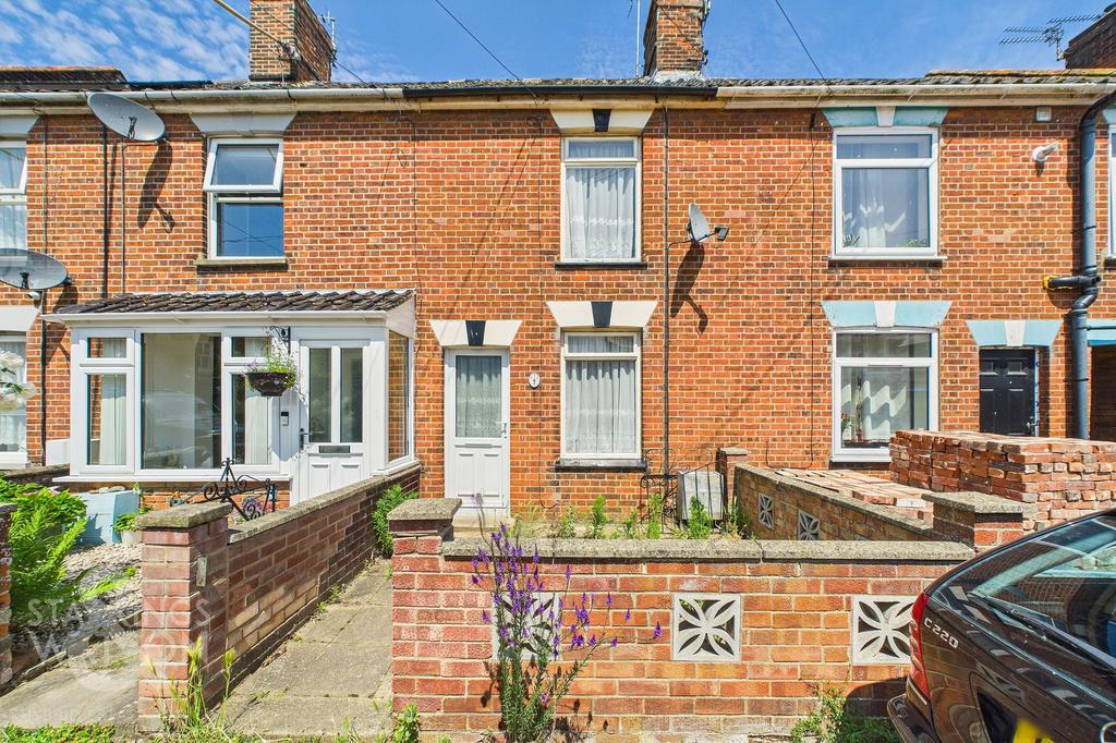 Old Mill Terrace, Beccles 2 bed terraced house for sale - £150,000