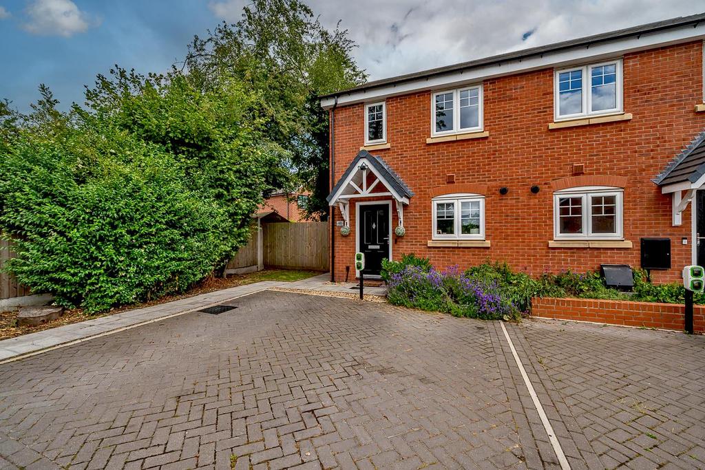 Leasowe Road, Walsall WS9 2 bed semi-detached house - £230,000