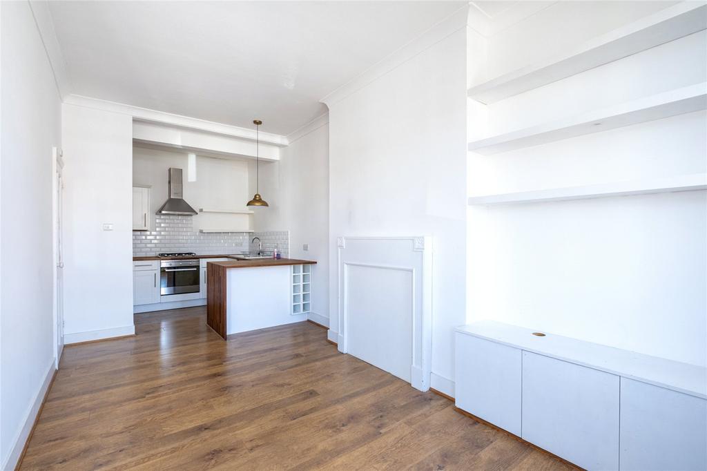 Conyers Road, London SW16 1 bed apartment - £1,500 pcm (£346 pw)