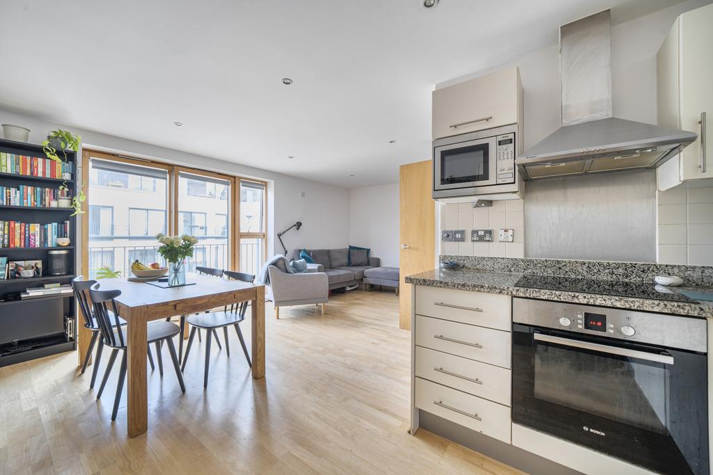 Decima Street, London 2 bed apartment for sale - £675,000