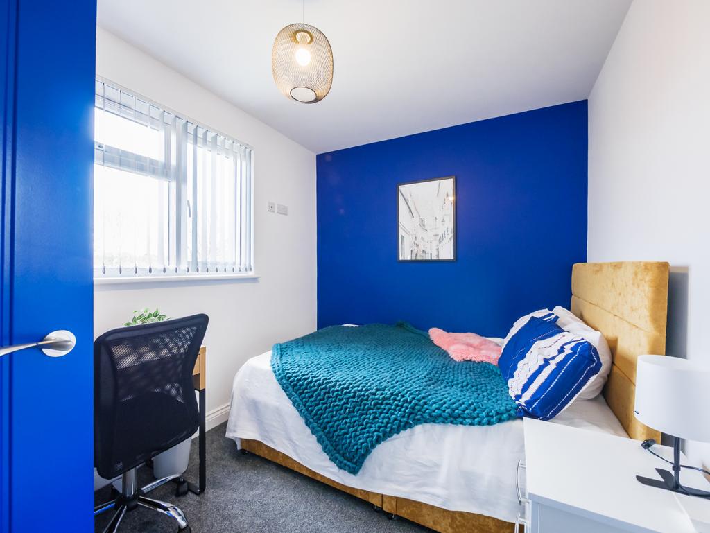 Coventry, CV4 1 bed in a house share to rent - £810 pcm (£187 pw)