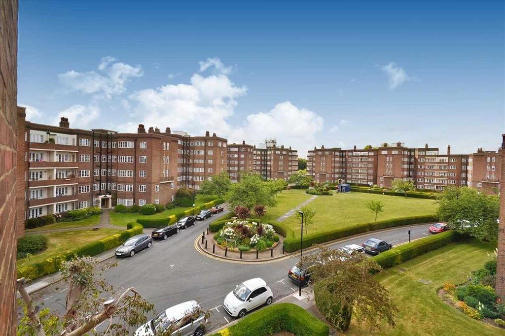 Chiswick Village, Chiswick, Chiswick 4 bed flat - £3,462 pcm (£799 pw)