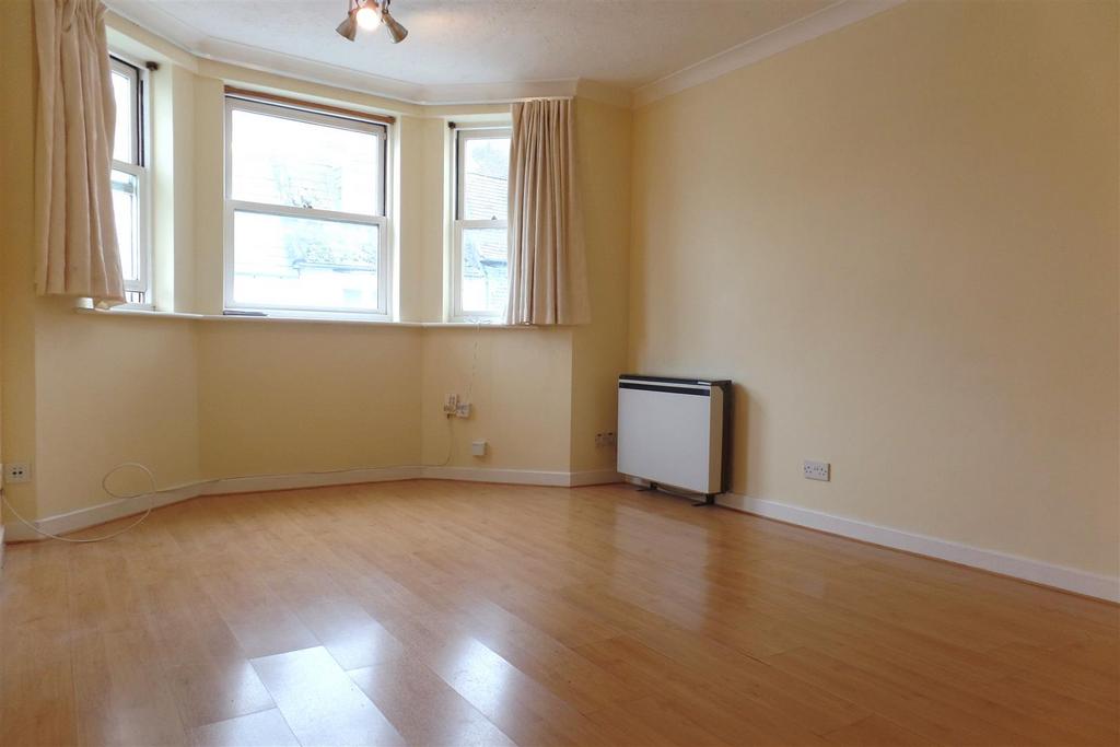 George Street, Brighton 1 bed apartment to rent - £1,200 pcm (£277 pw)