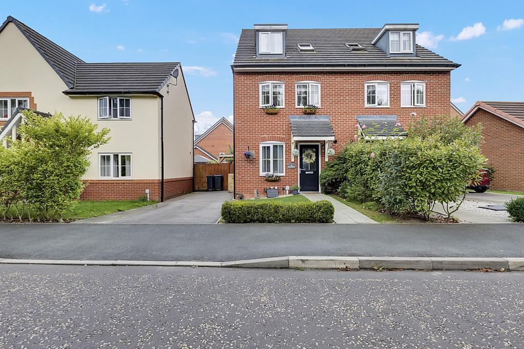 Buttercup Crescent, Winnington... 4 bed townhouse for sale - £290,000