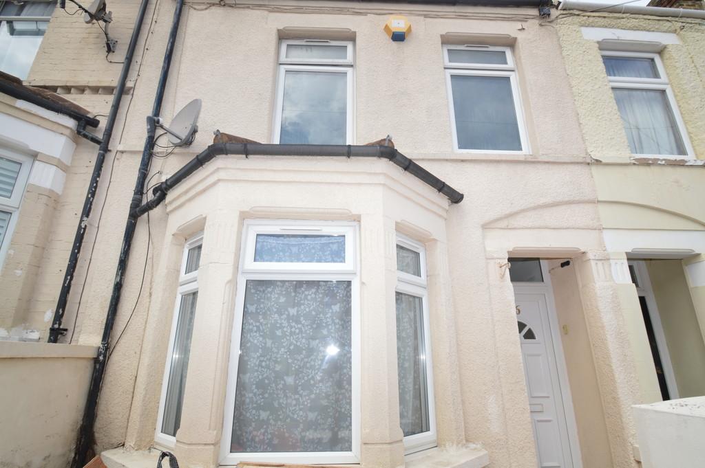 Ingledew Road, London 2 bed terraced house - £1,800 pcm (£415 pw)