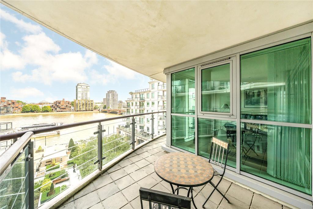 Ensign House, St George Wharf SW8 1 bed apartment - £500,000