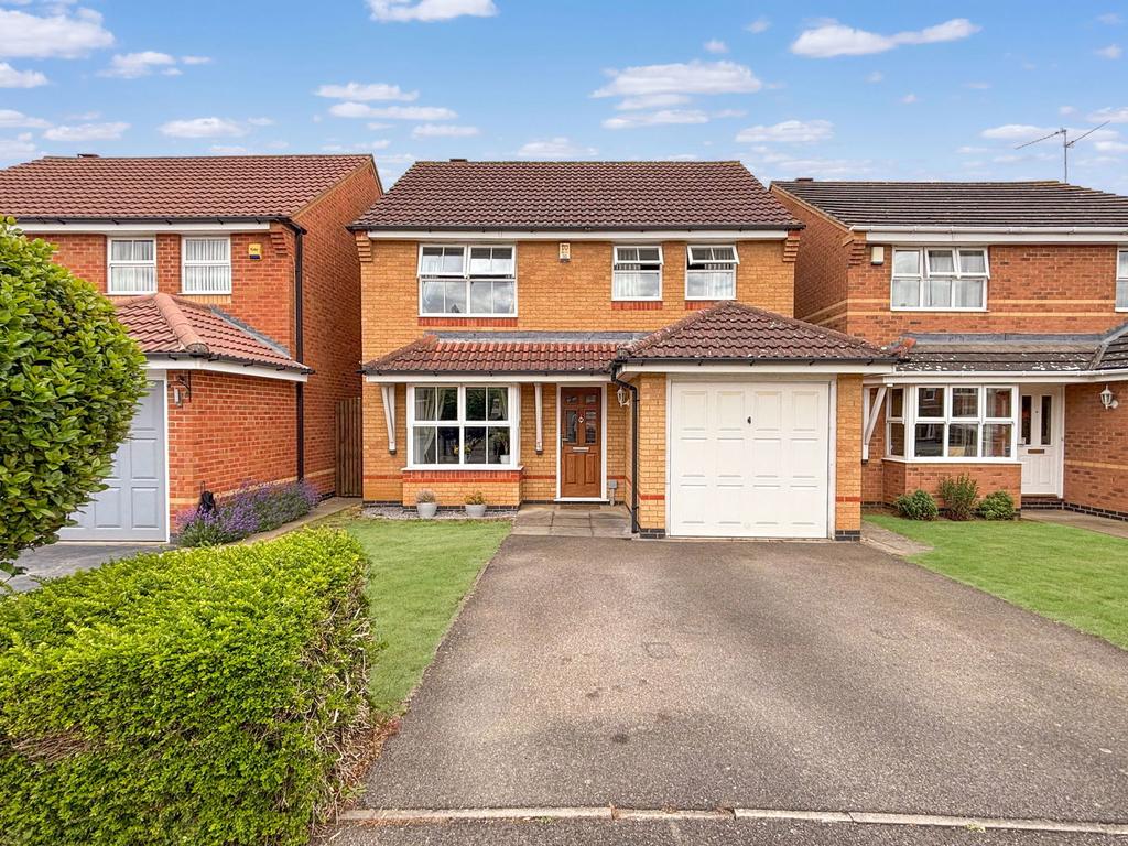 Bernicia Drive, Sleaford NG34 3 bed detached house - £275,000