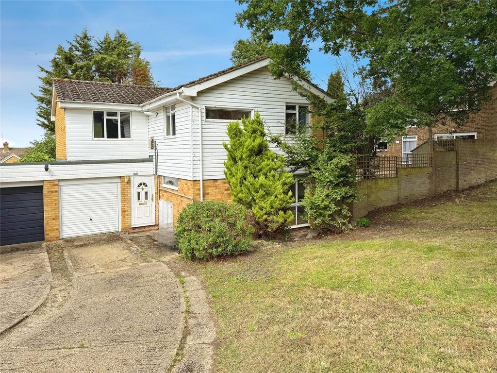 Wolf Lane, Windsor, Berkshire 4 bed detached house for sale - £695,000