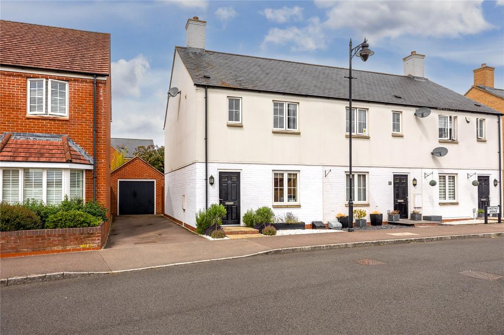 Chestnut Avenue, Silsoe... 3 bed end of terrace house for sale - £395,000
