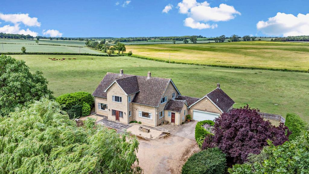 Wadenhoe Road, Stoke Doyle... 4 bed detached house for sale - £895,000