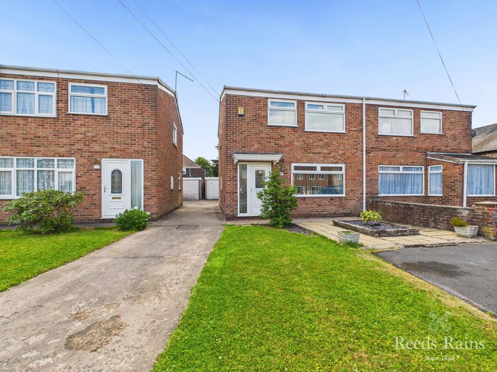 Truro Close, Hull HU7 3 bed semi-detached house for sale - £160,000