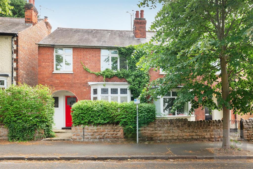 Harrington Drive, Nottingham NG7 3 bed semi-detached house - £250,000