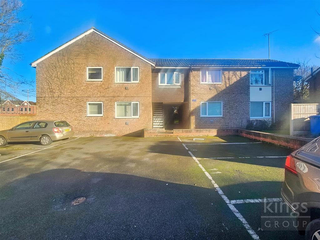 Crouch Court, Harlow 1 bed flat to rent - £1,075 pcm (£248 pw)