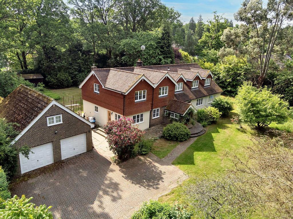 Lake View Road, East Grinstead RH19 6 bed detached house for sale - £ ...