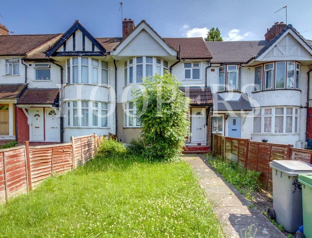 Braemar Avenue, London, NW10 1 bed maisonette - £230,000