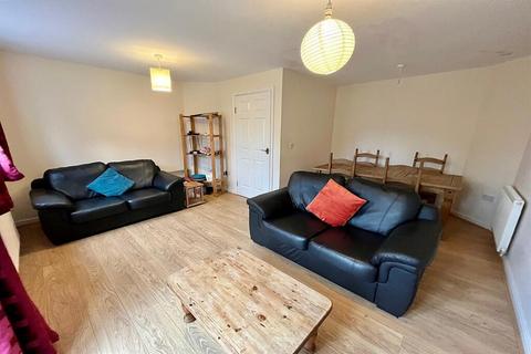 Houses to rent in Manchester | OnTheMarket