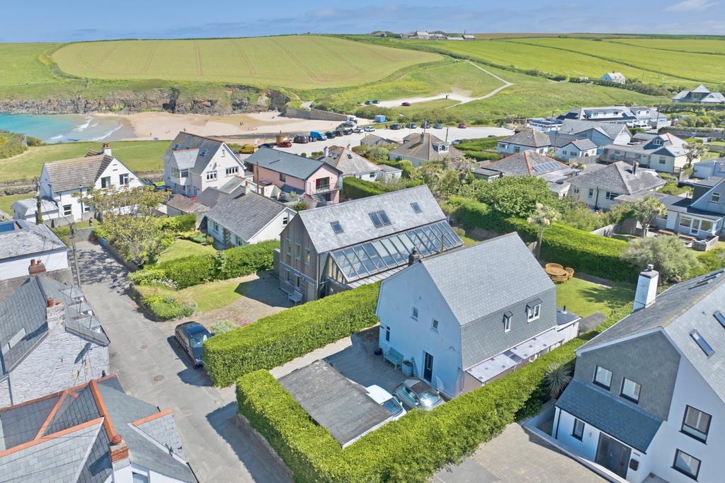 Pengarth, Trevone, PL28 3 bed house - £975,000