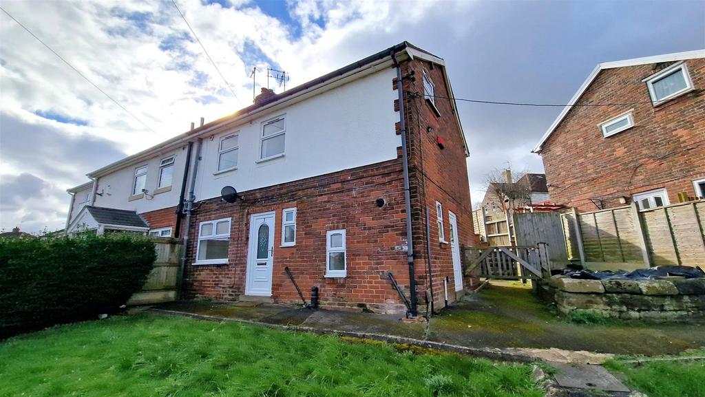 Wyther Park Hill, Leeds, LS12 3 bed semi-detached house - £1,000 pcm (£ ...