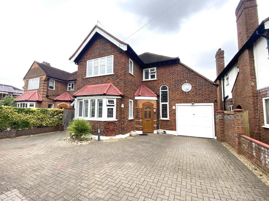 High Drive, New Malden 4 bed detached house - £1,400,000