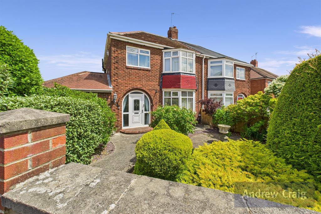 Albyn Gardens, Sunderland 3 bed semi-detached house for sale - £240,000