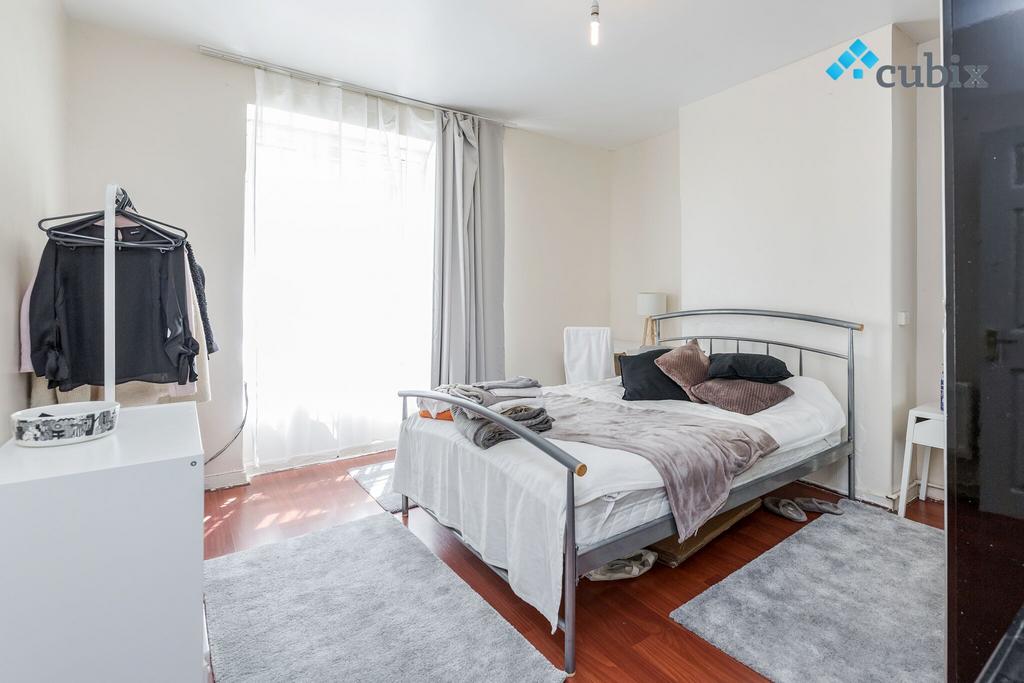Rockingham Street, London SE1 2 bed flat - £2,097 pcm (£484 pw)