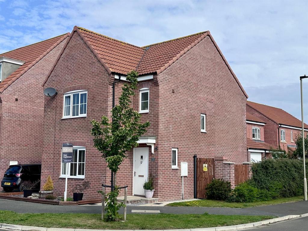 Standfield Drive, Pickering YO18 3 bed detached house for sale - £289,950