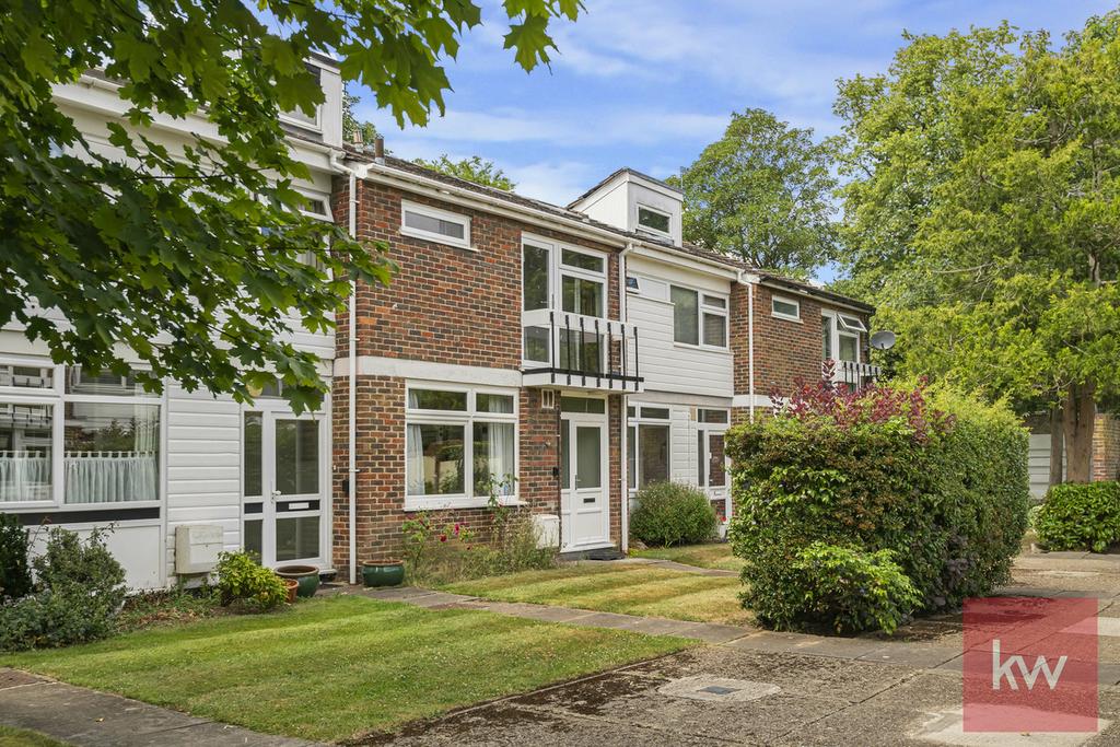 Boyn Hill Close, Maidenhead, SL6 3 bed terraced house for sale - £400,000