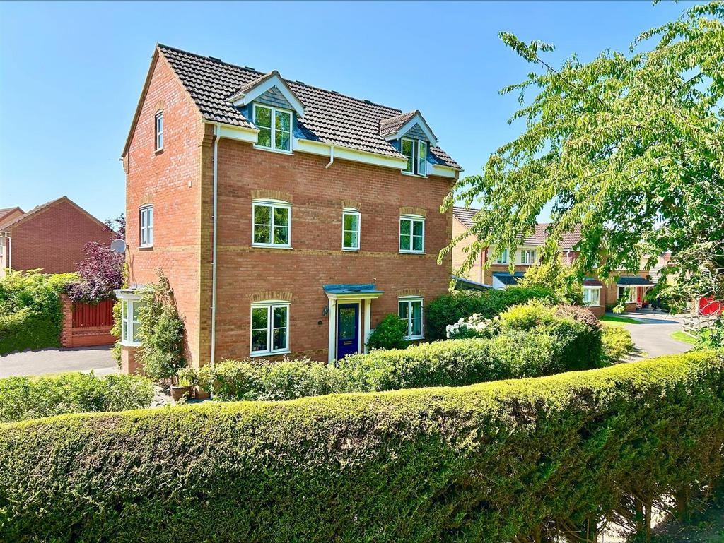 Lintin Close, Telford TF5 4 bed detached house for sale - £369,950