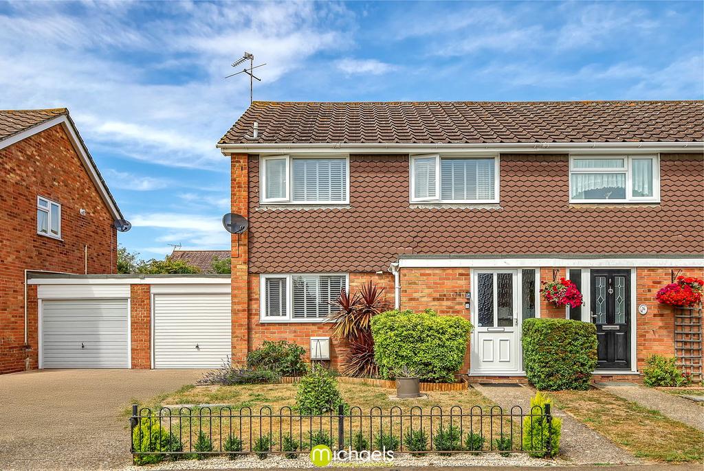 Broome Grove, Wivenhoe, Colchester, CO7 3 bed semi-detached house - £ ...