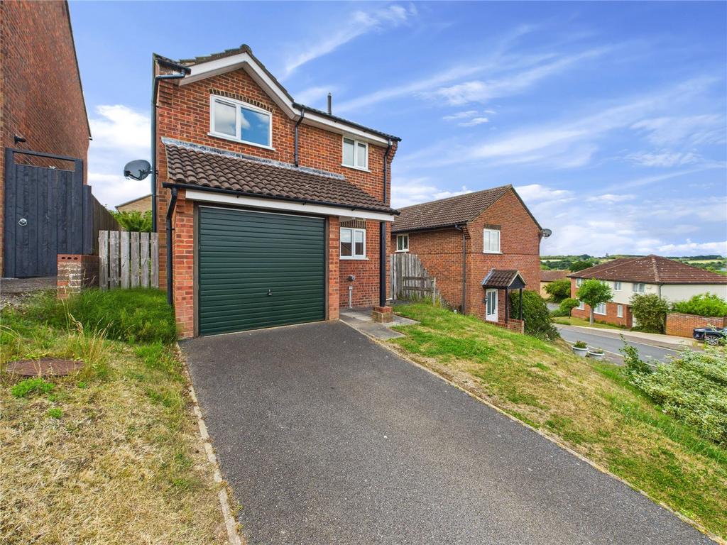 Burrows Close, Lawford, Manningtree... 3 bed detached house - £325,000