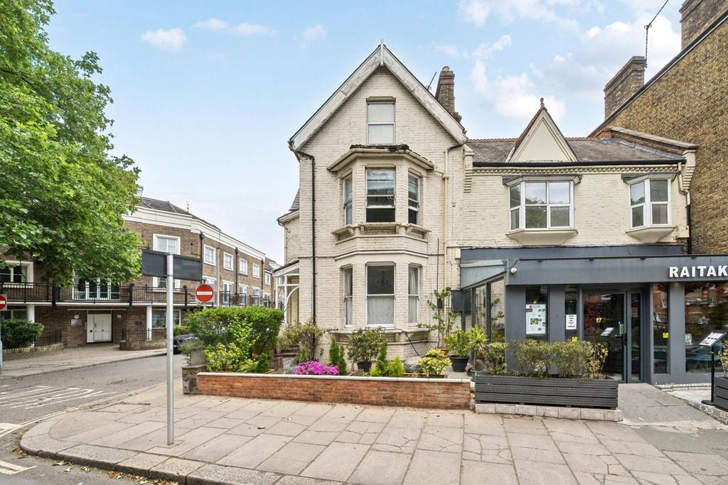 Kew Road, Kew, Richmond, TW9 1 bed flat - £2,500 pcm (£577 pw)