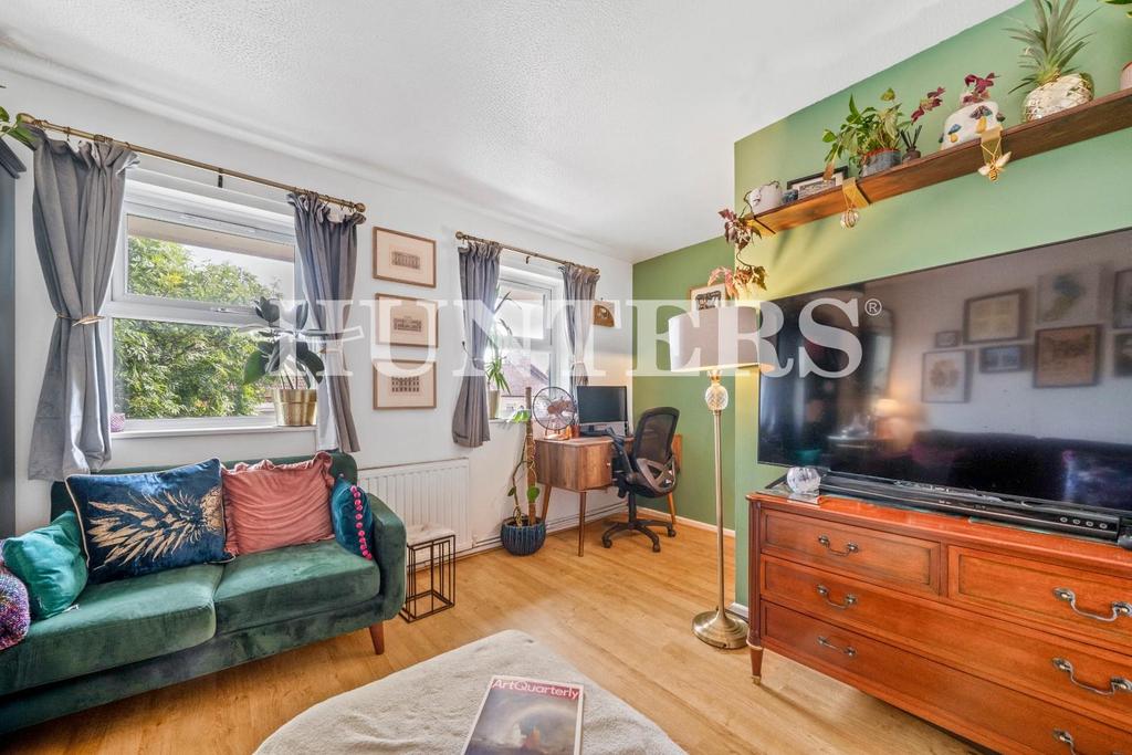 Tynemouth Road, London, N15 1 bed flat for sale - £310,000