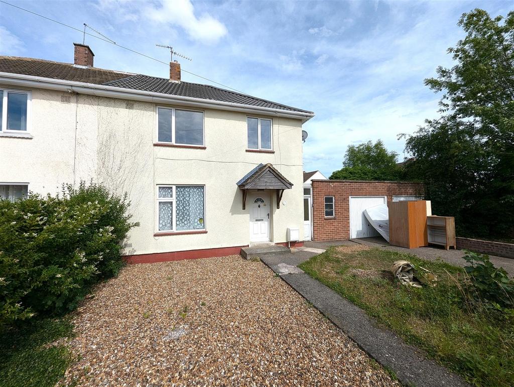 Coleridge Way, Corby NN17 3 bed semi-detached house - £175,000