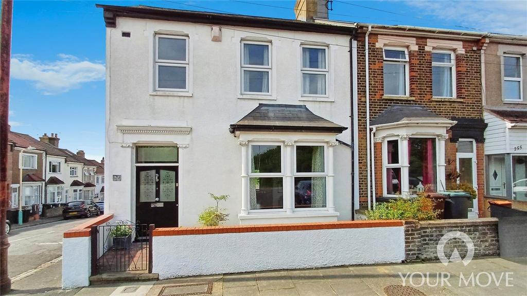 Dover Road, Gravesend DA11 3 bed end of terrace house for sale - £375,000