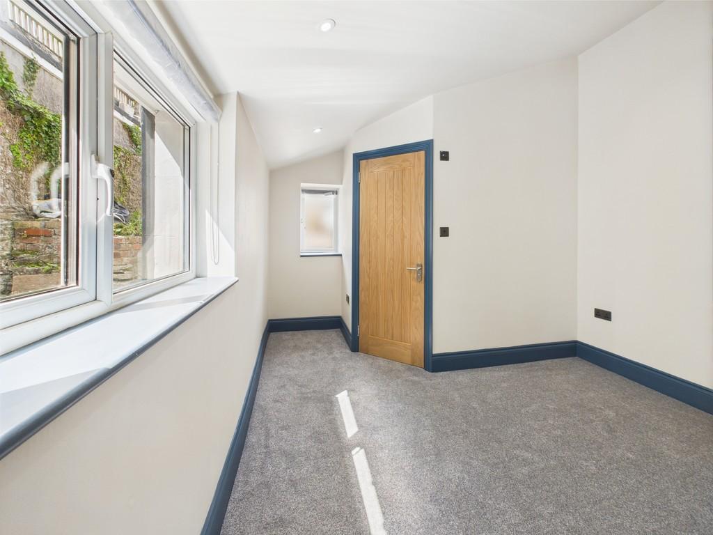 Paradise Road, Plymouth PL1 1 bed ground floor flat - £725 pcm (£167 pw)