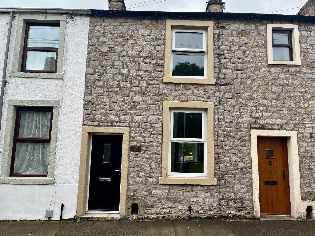 Park Street, Clitheroe, BB7 1HR 2 bed terraced house - £825 pcm (£190 pw)