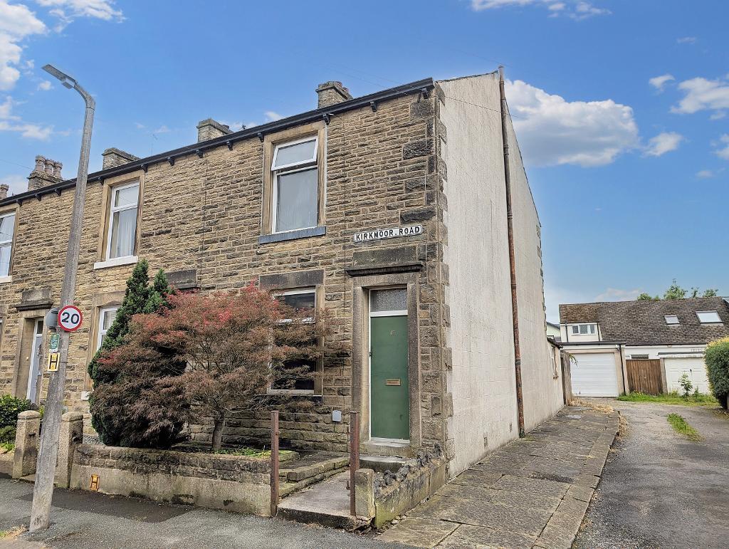 Kirkmoor Road, Clitheroe, Lancashire... 2 bed end of terrace house - £ ...