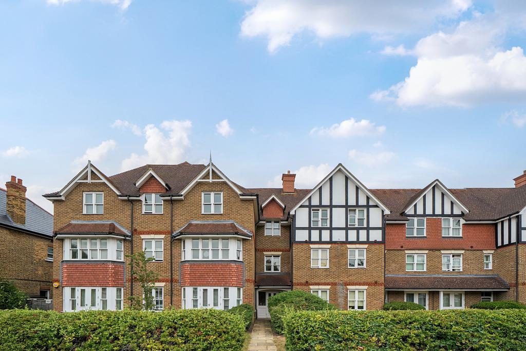 Bromley Road, London 2 bed apartment for sale - £350,000