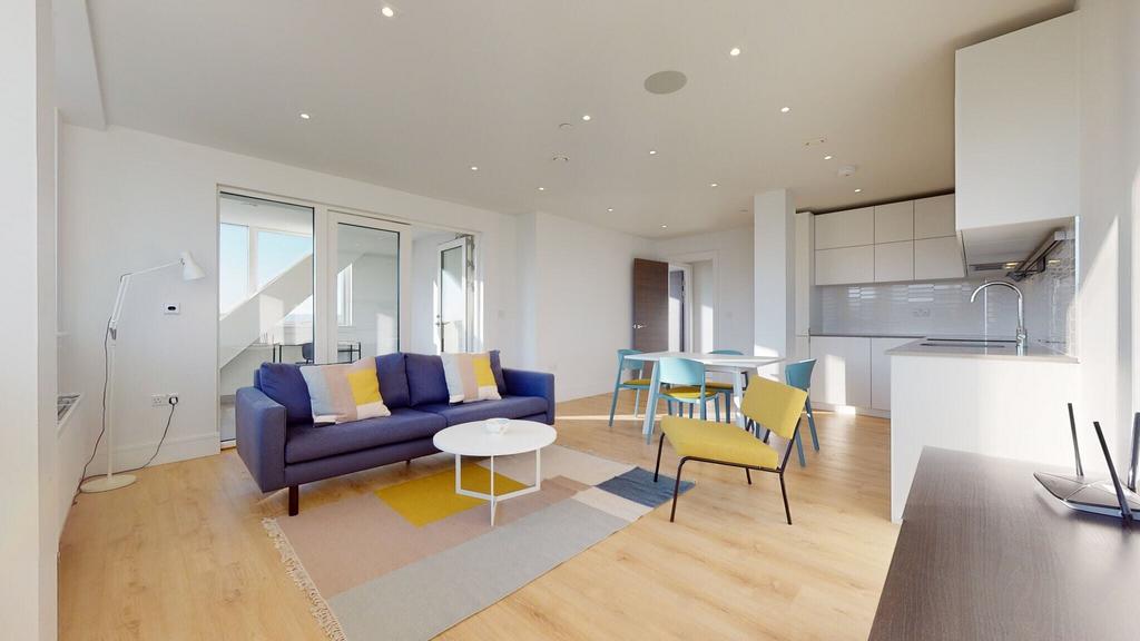 Olympic Way 3 bed flat - £3,295 pcm (£760 pw)