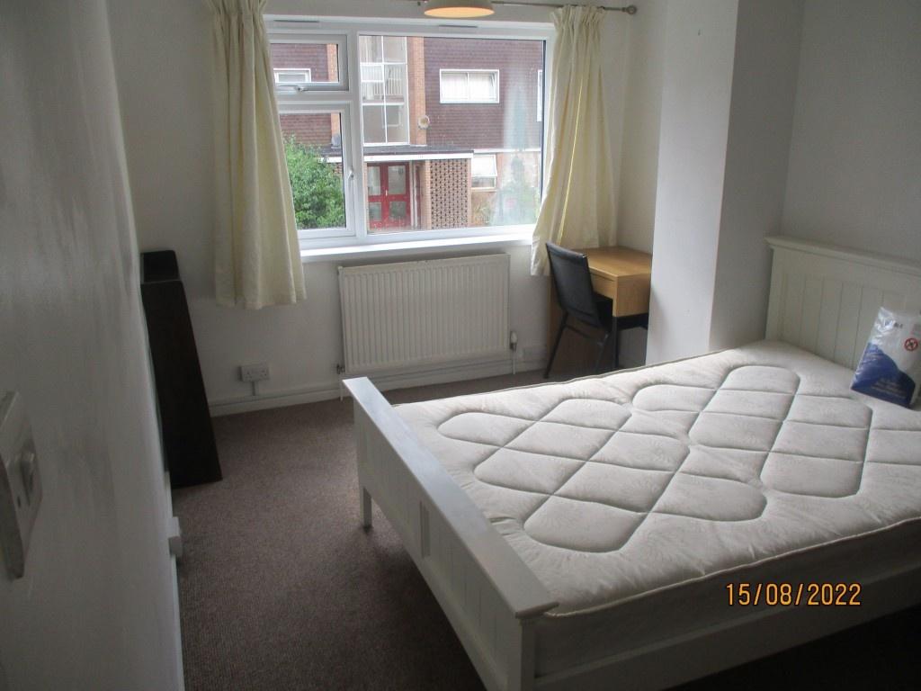North Lawn Court, Exeter EX1 3 bed house - £1,626 pcm (£375 pw)