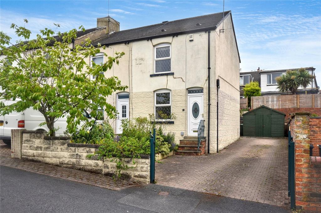 Springfield Place, Garforth, Leeds... 2 bed terraced house for sale - £ ...